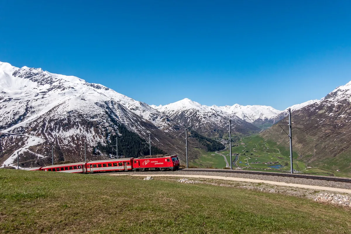 Zermatt Cuisine Guide 2025: Local Dishes & Dining Tips | FEstivation.com